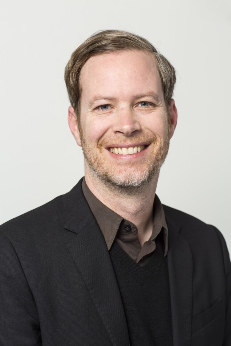 Chris Meek - Research Portal